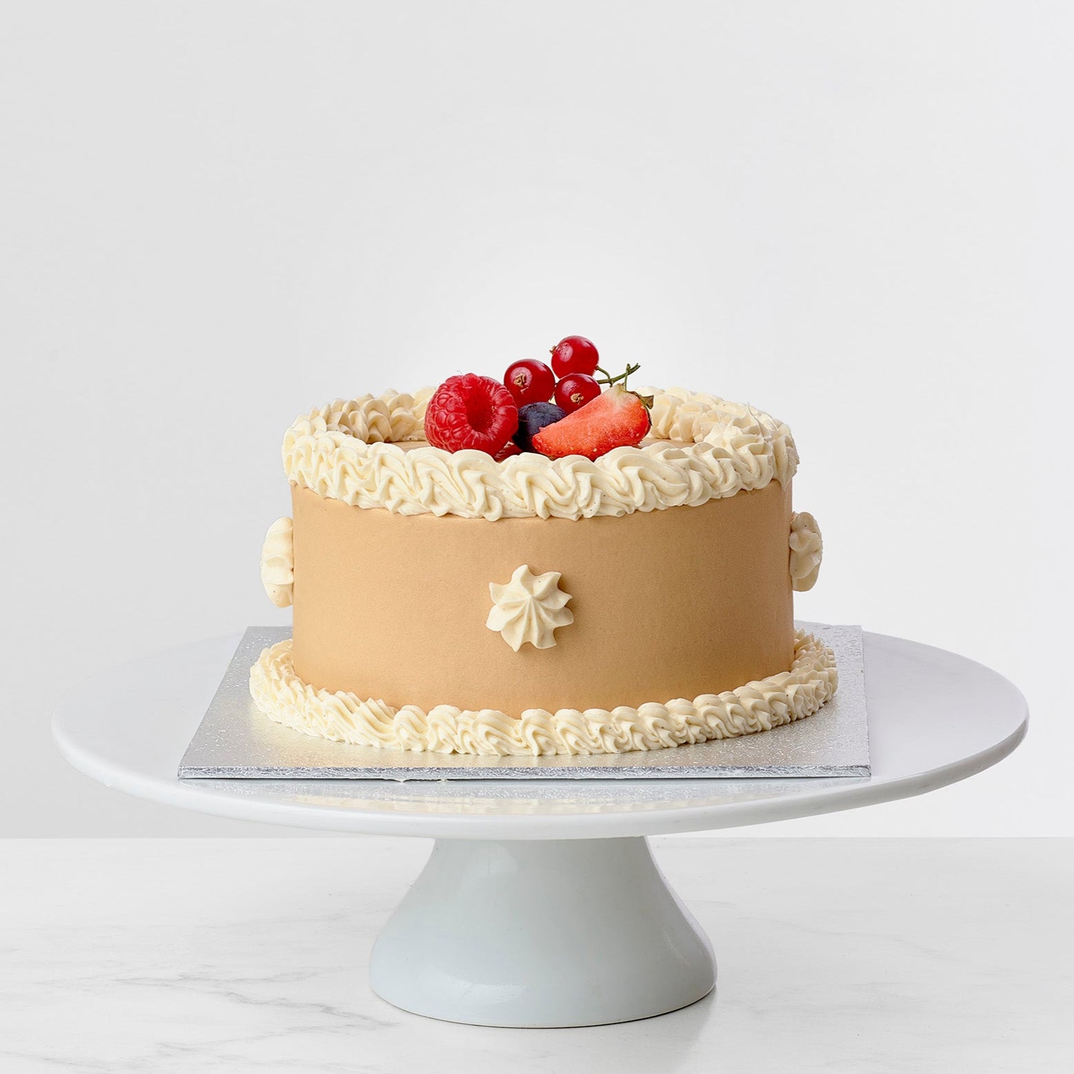 Layer Cake Pennsylvania Vintage Paris | Elegant Caramel Birthday Cake ...